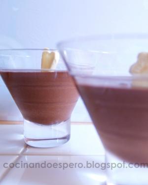 Copa de chocolate al ron - - Receta - Canal Cocina